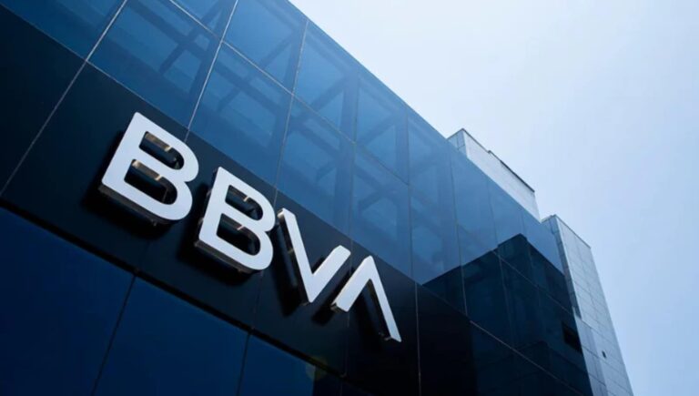 BBVA vs Sabadell: Los 5 datos que explican por qué uno vuela y el otro ...