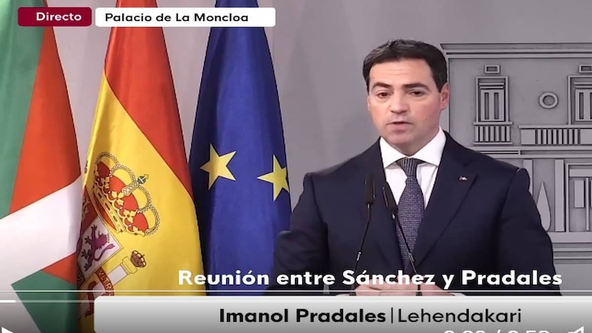 Pradales arranca a Sánchez la cesión de aeropuertos a Euskadi