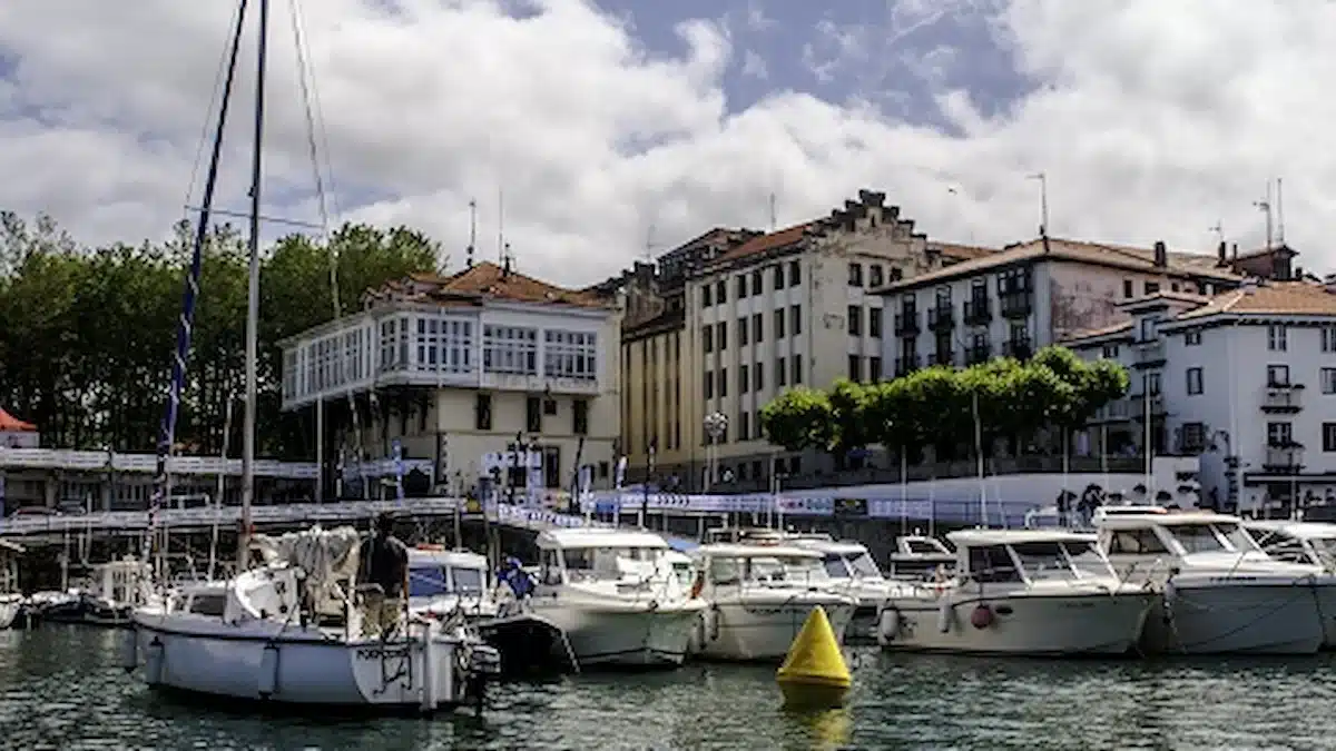 Hallan cadáver de un hombre con signos de violencia en Mundaka